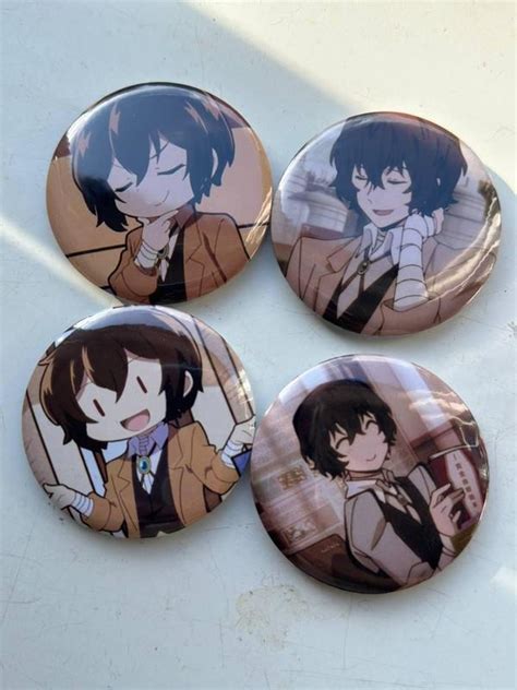 Набір закатних значків аніме 58 мм дазай ціна за 4 шт — ціна 130 грн