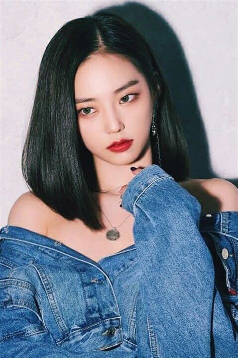 Yeeun Clc Kpop Peinados Look De Cabello Cortes De Cabello Corto