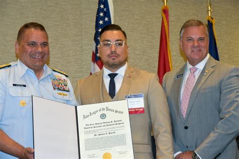 Navsup Flcsd Civilian Honored With Prestigious Award Navsup Fleet Logistics Center San Diego