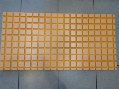 Завод Маты для теплого пола с бобышками