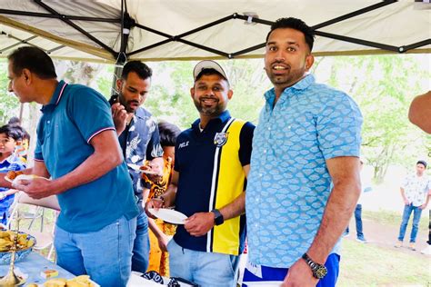 Ganga ආහාර අනුභවය Facebook