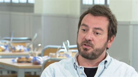 Jorge Bustos Publica Casi Sobre El Centro De Acogida Más Grande De España