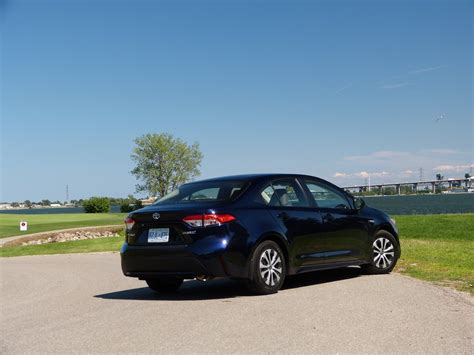 Review 2020 Toyota Corolla Hybrid Wheelsca