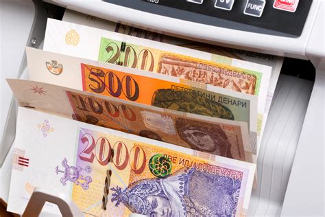 ДЗС Просечната нето плата за декември е 43 587 денари