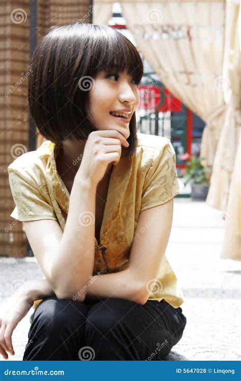 Une Fille Chinoise Photo Stock Image Du Jeune Humeur