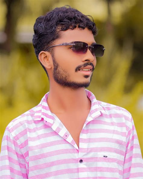 Mr Mahesh Jawale🤙🏻 Mr Mahesh Jawale143 • Instagram Photos And Videos