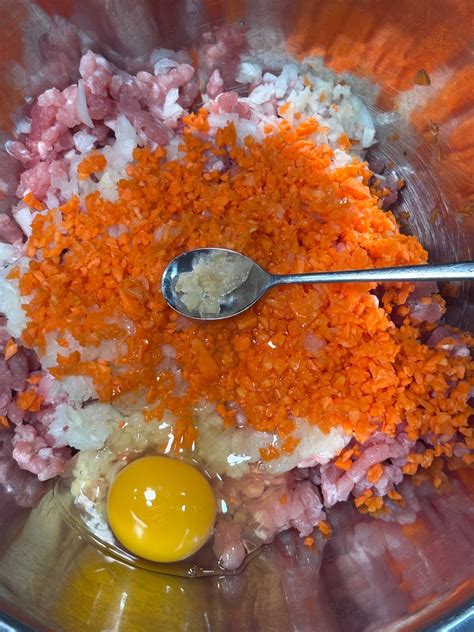 집에서 맛있는 돼지고기 미트볼 만들기