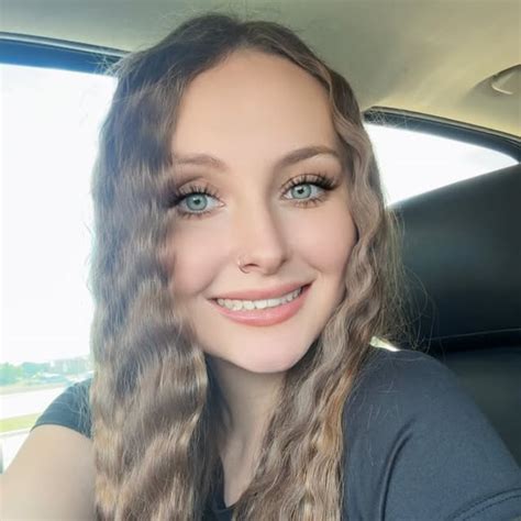 Cheyenne Ballard Cheyenne Reign • Threads Say More