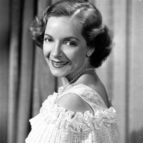 Actress Helen Hayes 60 Photos Moonagedaydreamfilm