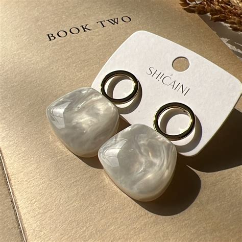 Micah Marble Drops Shoppers Point India