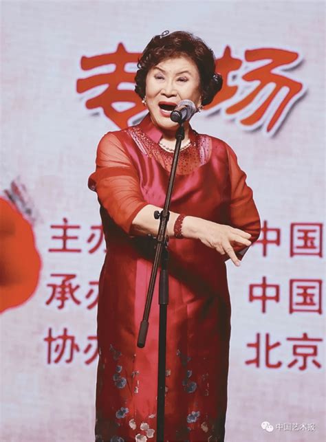 艺术家小故事｜81岁的评书表演艺术 家刘兰芳，说书为何能 一字不差”？ 公共文化部