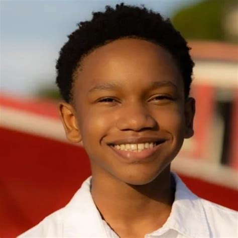 Isaque Marins Lyrics Songs And Albums Genius