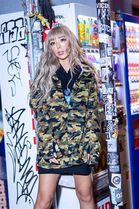 Runa Shimotsuki Rgaljav