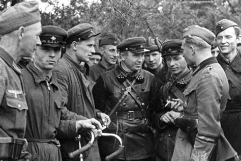 Допомагати Україні з Польщі • Ukraїner