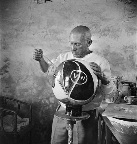 Борис Липницки фотограф коме су позирали најпознатији уметници Париза Russia Beyond на српском