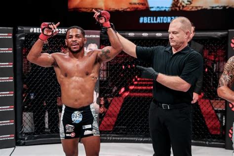 Undefeated Wyoming Wrestling Alum Archie Colgan A Rising Star In Mma
