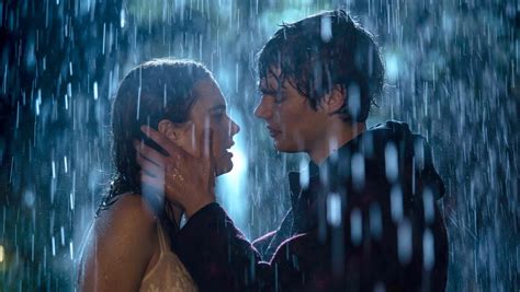 Netflixs New Hit Teen Romance Debuts With 0 On Rotten Tomatoes