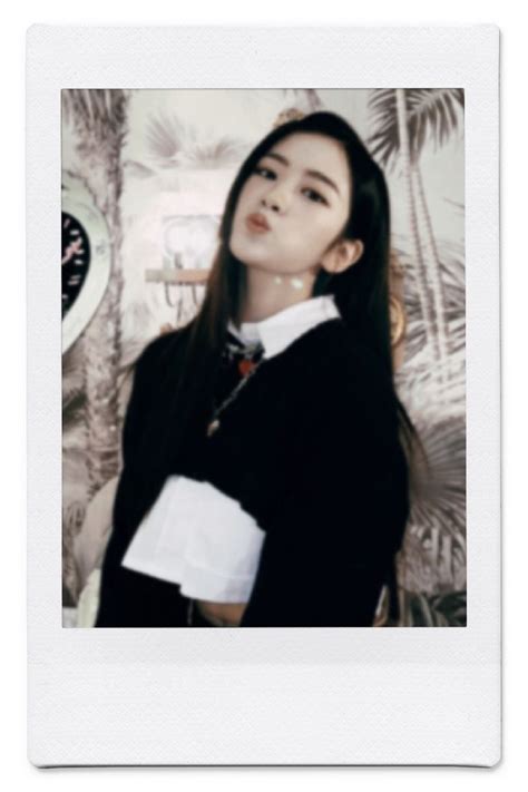 Pin On Ive Aesthetic Aesthetic