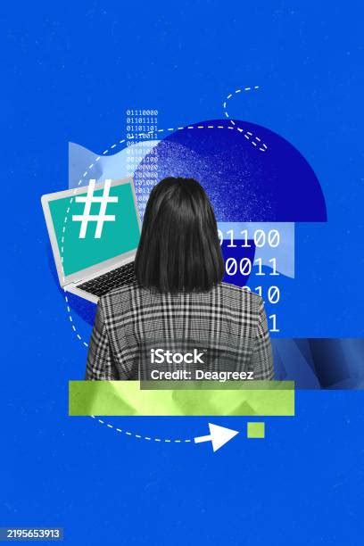 포스터 이미지 수직 사진 콜라주 익명 소녀 서 뒤로 그것 전문 노트북 화면 사이버 공간 디지털 코드 개발자 30 34세에 대한 스톡 사진 및 기타 이미지 Istock