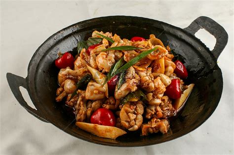 干锅香辣牛蛙高清图片下载 正版图片502479730 摄图网