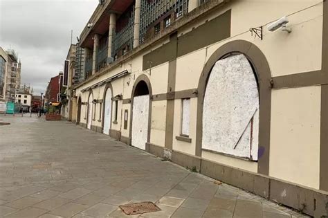 Old Chambers Pub In Gloucester Up For Sale In Bid To Create Cafe Culture In Kings Square