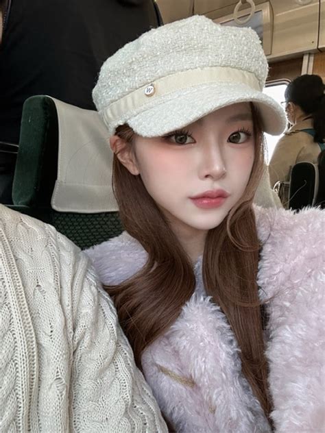 연말룩세련미 트위드 캡 모자 에이블리