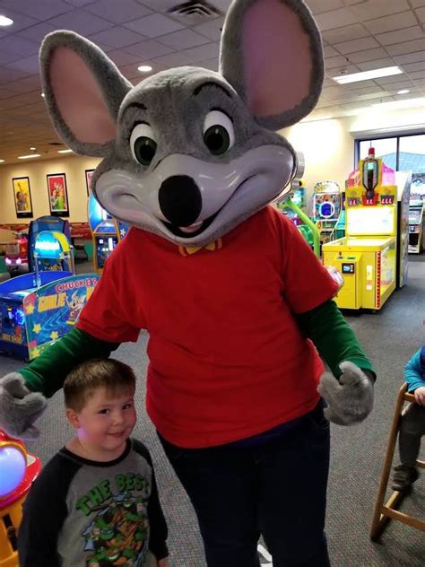 Chuck E Cheese Fnaf 1 Chuck Berry Cheeky Mascot Mickey Mouse Porn Sex