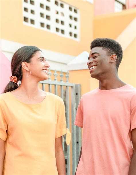 Smartphone Vivo V E Harga Spek Dan Fitur Vivo Indonesia