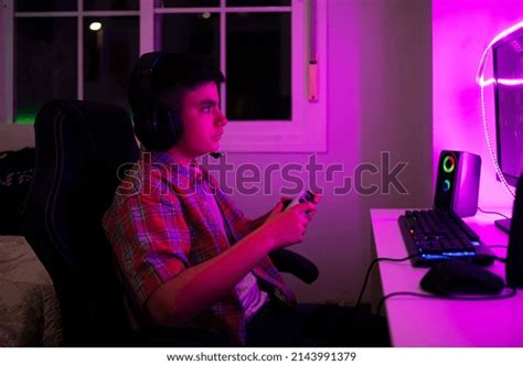 Keyboard Mice Controller 4 948 Images Photos De Stock Objets 3d Et Images Vectorielles