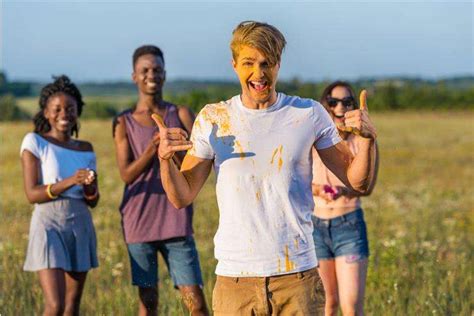 Чим і як відіпрати фарбу з одягу будинку We