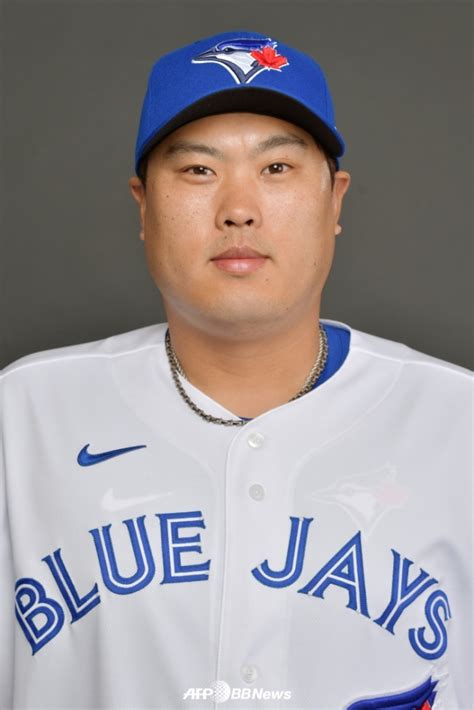 미친야구 류현진 연봉 무려 Ooo억이 깎인다 Ml 고액 연봉자들 더 삭감