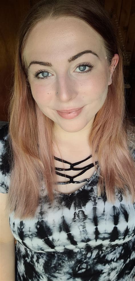 Pretty Enough To Be Your Gf Scrolller