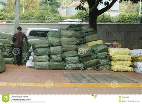 Shenzhen China Loading And Unloading Of Goods Editorial Stock Image Image Of Loading China