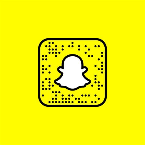 Elise Larsen Echovennesla Snapchat Stories Spotlight And Lenses