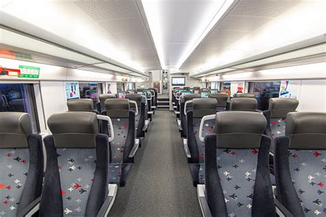 에어로 익스프레스 열차의 내부 러시아 모스크바 공항에서 급행 열차의 마차 객차에 대한 스톡 사진 및 기타 이미지 객차 경제