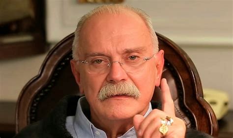 Доводит до слез и отправляет куда подальше как обращается Михалков со студентами