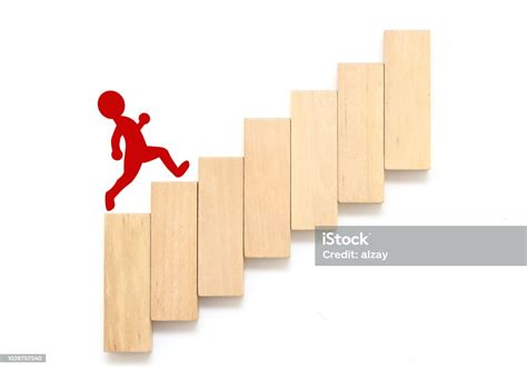 나무 블록 단계 계단 성장 성공 과정에 대 한 비즈니스 개념으로 스태킹 다이어그램은 성공 하는 방법 0명에 대한 스톡 사진 및 기타 이미지 Istock
