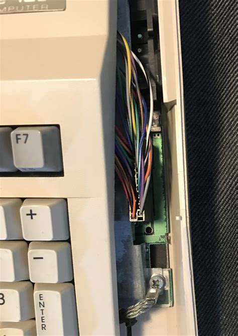 Commodore 128 Keyboard Connector Dreamcast Nu