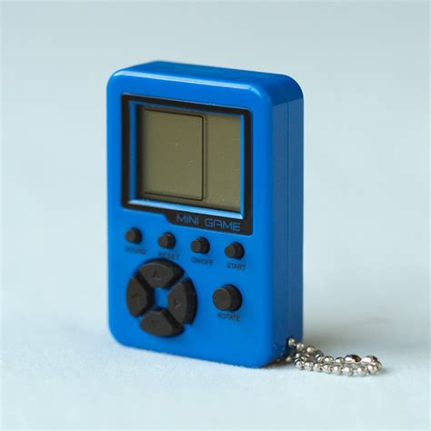 Mini Retro Keychain Game DadShop