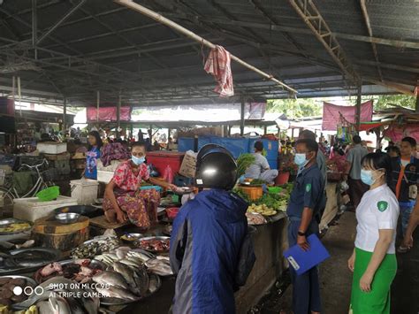 မြဝတီမြို့၌ ဈေးများတွင် ကိုဗစ် ၁၉ ရောဂါကာကွယ်ရေးလမ်းညွှန်ချက်နှင့်အညီ ဈေးရောင်း၊ ဈေးဝယ်သူများကို