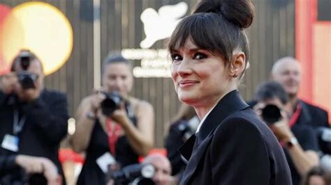 Winona Ryder Regresa En Wednesday Junto A Tim Burton Y Jenna Ortega Diario Libre