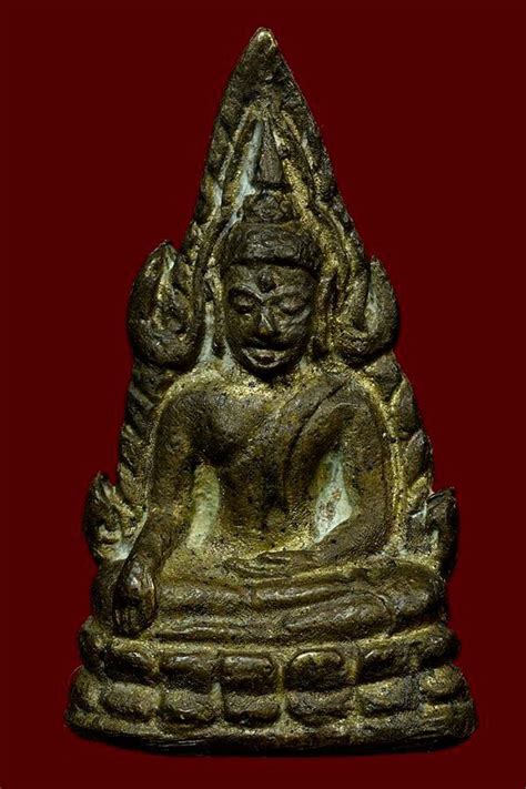 สังฆาฏิสั้น หน้าเสาร์ห้า หน้าใหญ่ นิยม ครับ พระมาแบบ หล่อ ล่ำ น้ำทอง