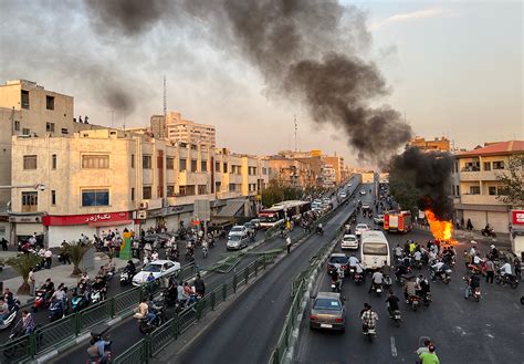 The Economic Backdrop Of Irans Protests Middle East Institute