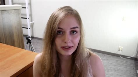 Mачеха хочет анального секса 4К Кремпай