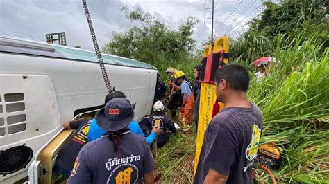 泰国一载有中国游客巴士翻车 我驻泰使馆回应一眼看天下看看新闻网