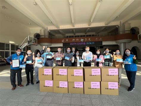 嚴防呼吸道疾病流行 議員朱暖英捐贈6萬只口罩 協助校園自主防疫 有備無患 臺灣導報