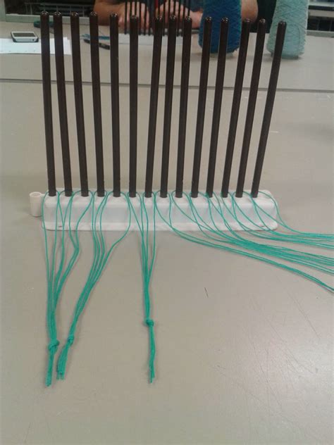 Phoebe Swallow 2nd Year Textiles Blog How To Use A Peg Loom