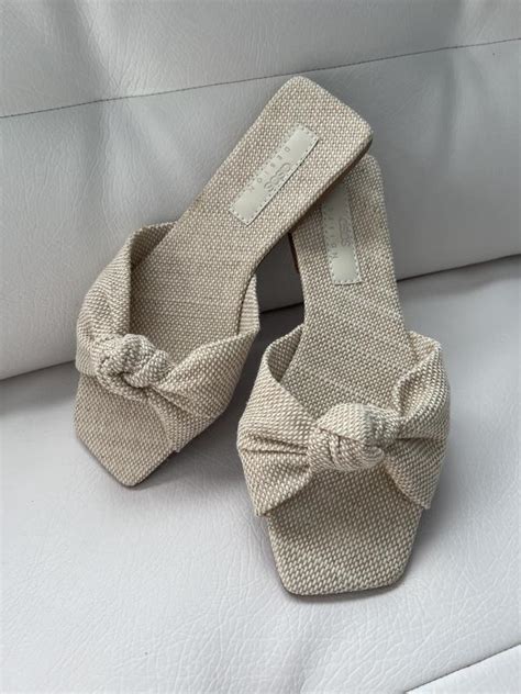 Шльопанці Asos — ціна 280 грн у каталозі Шльопанці Купити жіночі речі за доступною ціною на Шафі