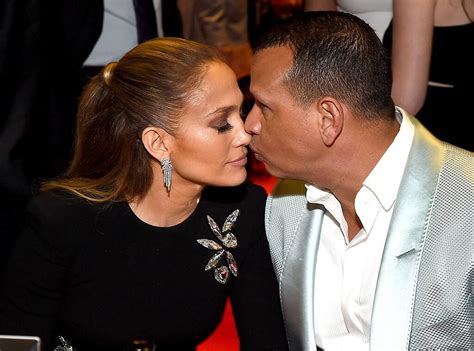 Jennifer Lopez Y Alex Rodríguez Rompen Tik Tok Con El Nuevo Reto Viral