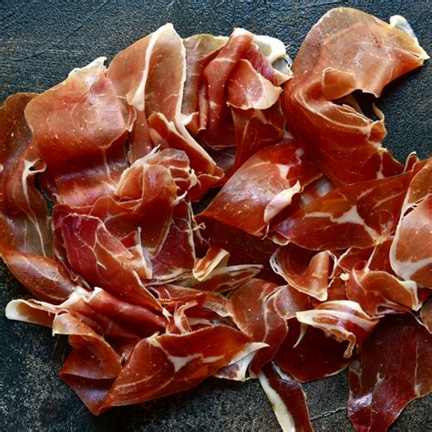 Spanish And Ibérico Ham Online In Canada Solfarmers